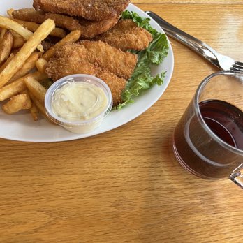 THE NUGGET - Updated May 2024 - 32 Photos & 38 Reviews - 600 Airport Dr ...