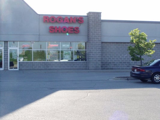 Rogan S Shoes West Bend Wi