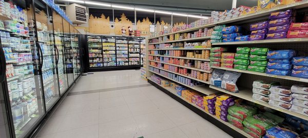 S P D MARKETS - Updated December 2025 - 23 Photos & 69 Reviews - 735 ...