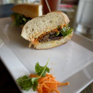 INK N IVY - Updated December 2025 - 625 Photos & 848 Reviews - 222 S ...