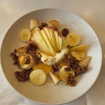 JUNEBERRY TABLE - Updated June 2024 - 206 Photos & 119 Reviews - 3900 ...