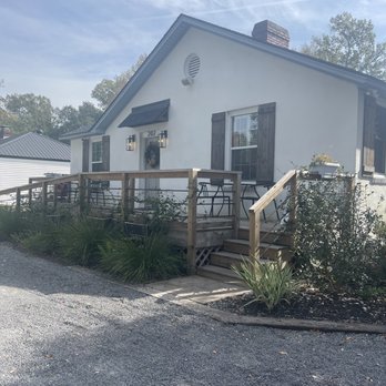 THE RUSTIC MUFFIN - Updated October 2025 - 20 Photos - 202 N Live Oak ...