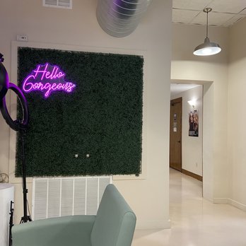 RAZMATAZ SALON - Updated December 2025 - 209 Photos & 155 Reviews - 805 ...