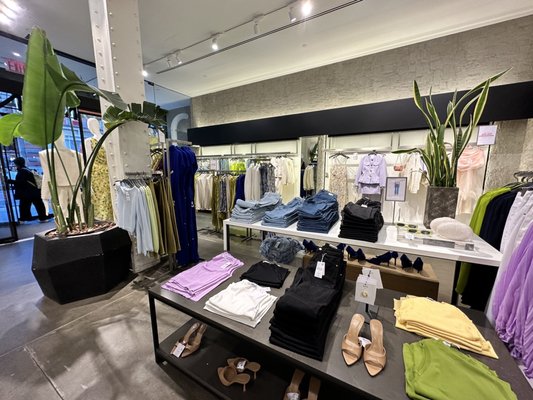 MANGO - Updated January 2026 - 28 Photos & 73 Reviews - 561 Broadway ...