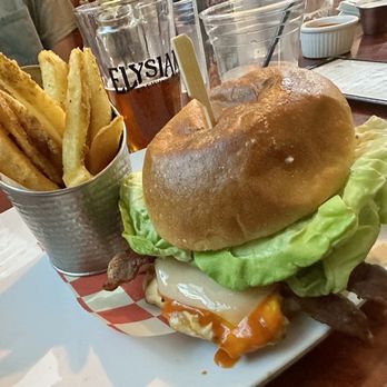 THE BISON ON MAIN - Updated October 2024 - 77 Photos & 96 Reviews ...