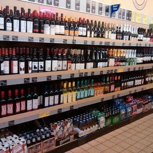 HARDING’S FRIENDLY MARKETS - Updated July 2025 - 618 North Riverview Dr ...