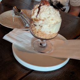 1881 KITCHEN TABLE - Updated December 2025 - 81 Photos & 59 Reviews ...