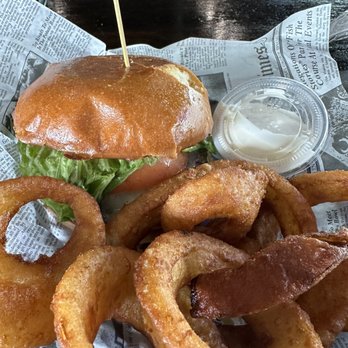 HENRY’S BAR & GRILL - Updated June 2025 - 176 Photos & 168 Reviews ...