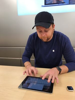 APPLE TOWSON TOWN CENTER - Updated January 2026 - 27 Photos & 214 ...