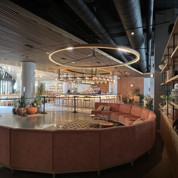 MOTTO BY HILTON PHILADELPHIA RITTENHOUSE SQUARE - Updated December 2024 ...