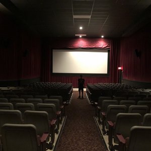 REGAL WARREN MIDWEST CITY - Updated May 2026 - 179 Photos & 43 Reviews ...