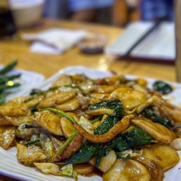 THUMBLING - Updated August 2024 - 3285 Photos & 1628 Reviews - 228 S ...