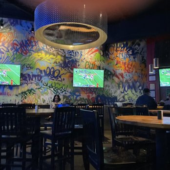 THE RIFF RAFF BAR AND GRILL - Updated June 2025 - 86 Photos & 57 ...