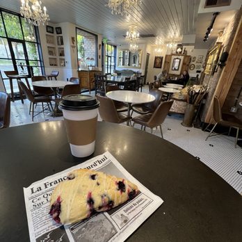 CAFE FEELLOVE - Updated January 2025 - 365 Photos & 183 Reviews - 2 W ...