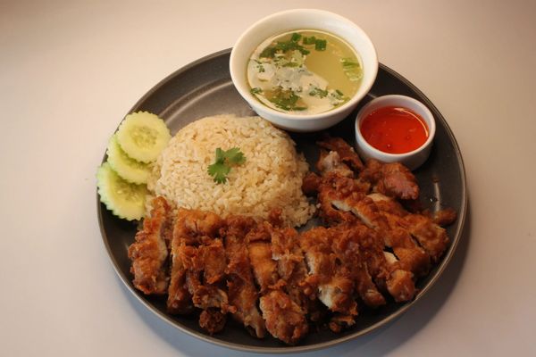 CLUCKIN GOOD - Updated October 2025 - 70 Photos & 58 Reviews - 1829 ...