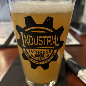 INDUSTRIAL TAPHOUSE - Updated December 2024 - 293 Photos & 341 Reviews ...