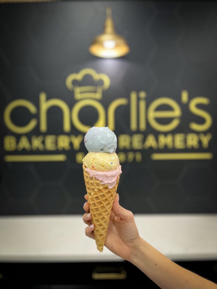 CHARLIE’S BAKERY & CREAMERY - 278 Photos & 176 Reviews - 3213 Curry ...
