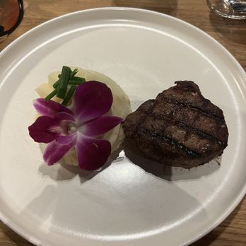 MEATING STREET - Updated December 2024 - 298 Photos & 326 Reviews ...