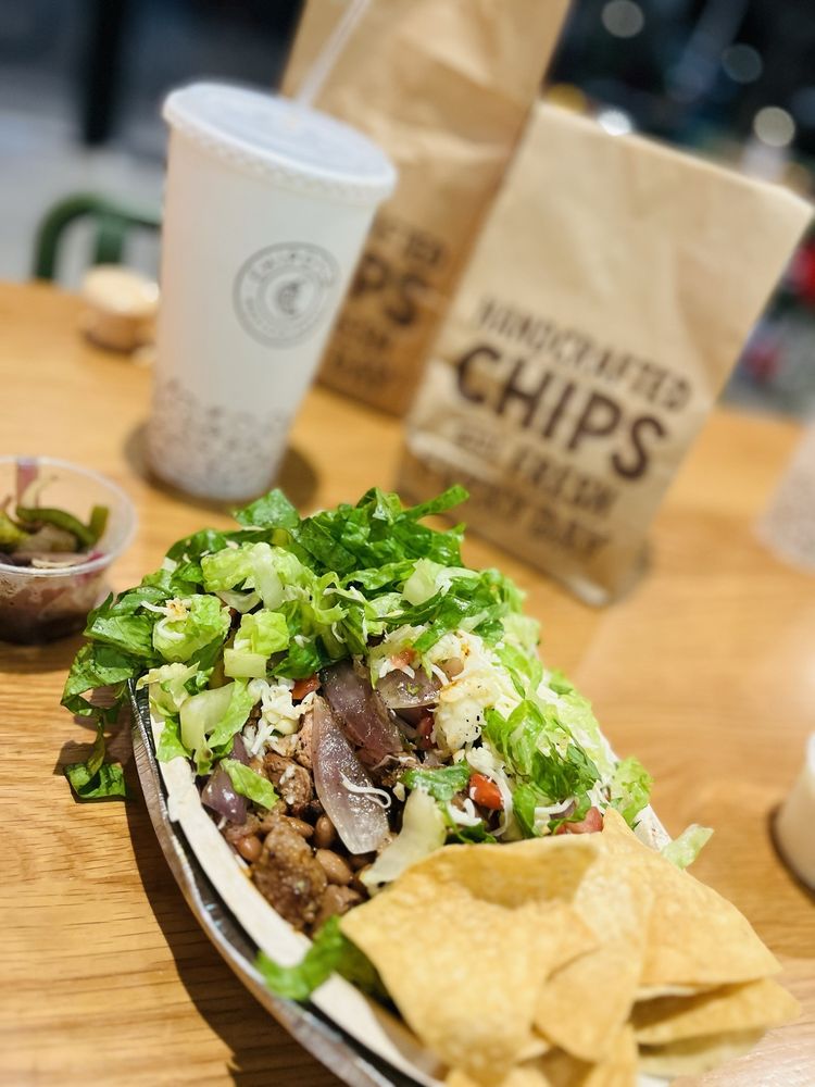 CHIPOTLE MEXICAN GRILL - Updated September 2025 - 195 Photos & 283 ...