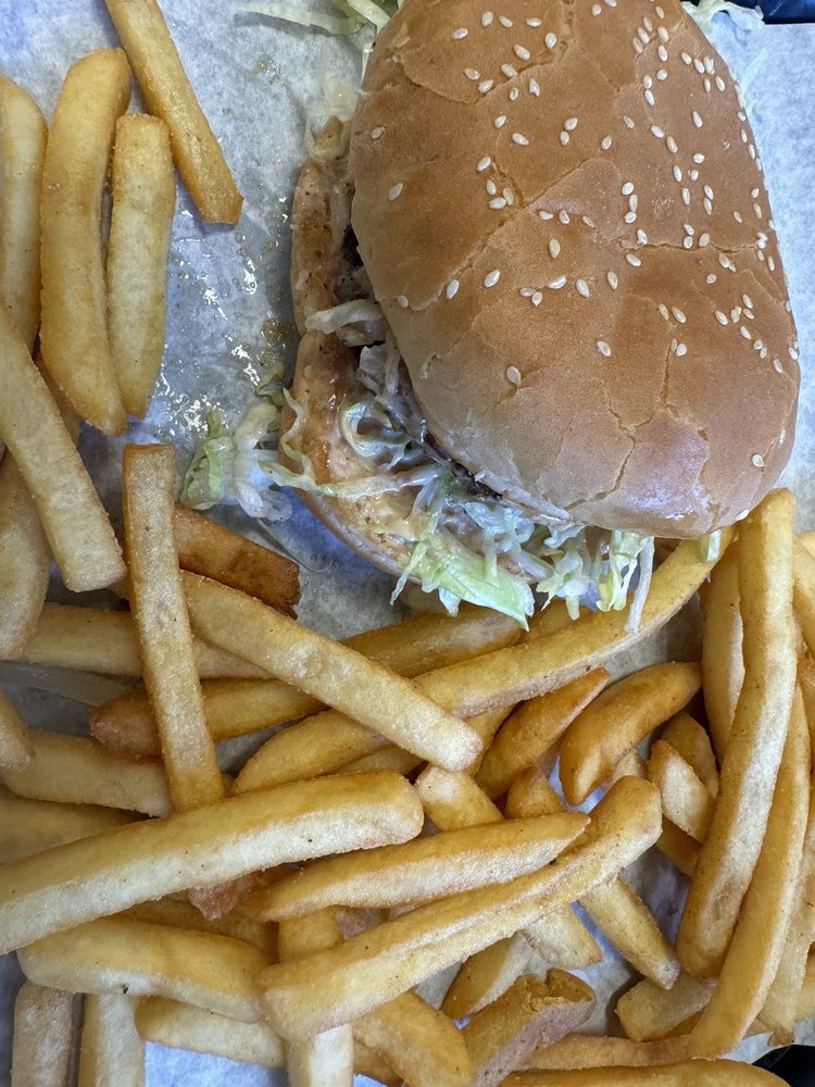 MGM BURGERS - Updated August 2025 - 40 Photos & 133 Reviews - 1691 Main ...