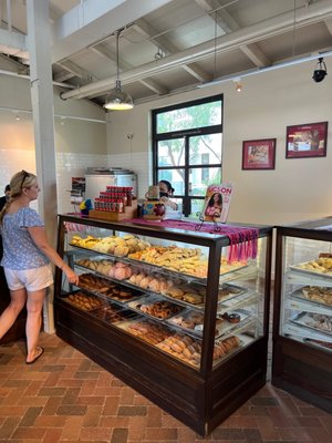 LA ESTRELLA BAKERY - Updated September 2025 - 186 Photos & 204 Reviews ...