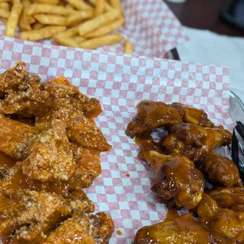 WING SNOB - Updated April 2025 - 50 Photos & 32 Reviews - 1713A W Golf ...