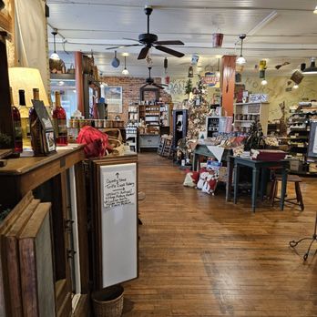 MADISON DRY GOODS AND DRY GOODS COUNTRY STORE - Updated January 2026 ...