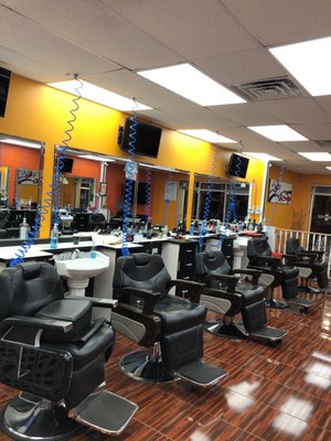 BULLS BARBERSHOP - 21 Photos - 12216 N 56th St, Temple Terrace, Florida ...