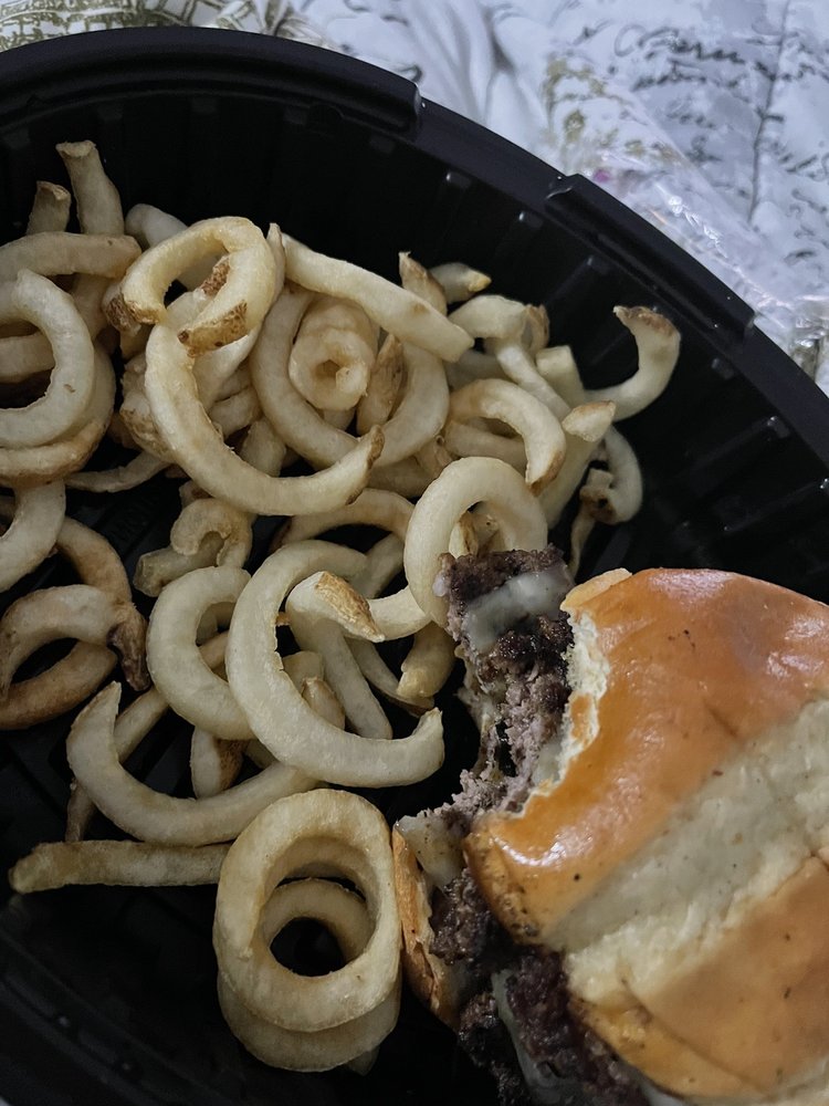 HOOTIE’S BURGER BAR - 1211 Huguenot Rd, Midlothian, Virginia - American ...