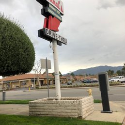 CONNAL’S BURGERS SALADS & SUBS - Updated September 2024 - 262 Photos ...