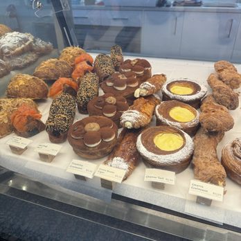 DAAN GO CAKE LAB - Updated December 2024 - 309 Photos & 44 Reviews ...