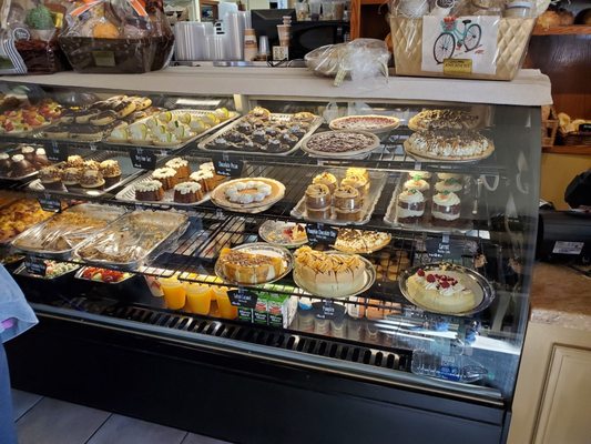 KNEADERS BAKERY & CAFE - 81 Photos & 146 Reviews - 742 E Fort Union ...