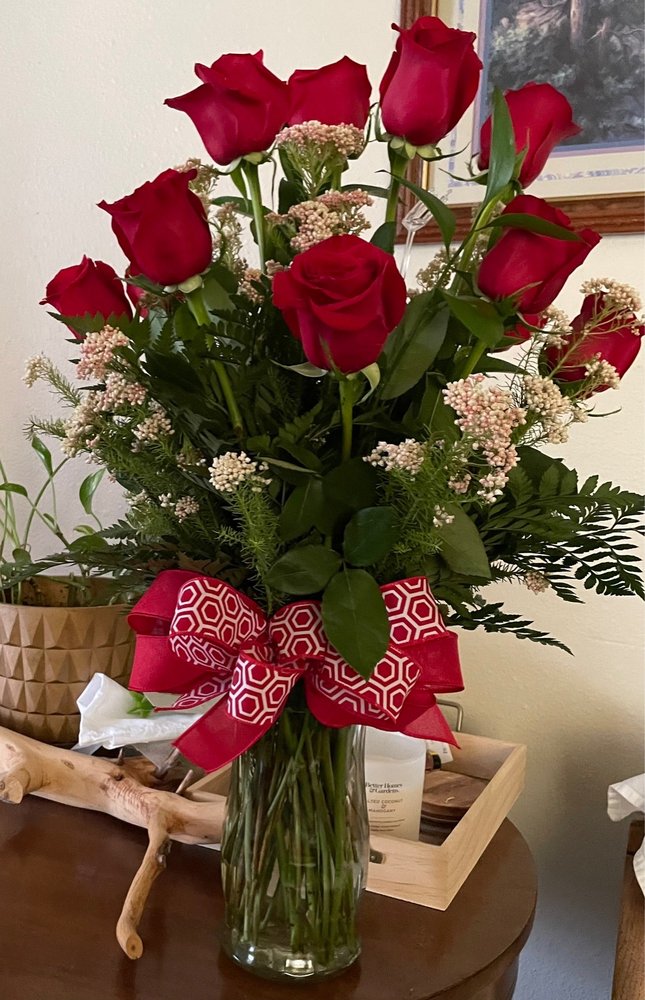 KIM’S FLOWER - Updated June 2025 - 89 Photos - 2510 N Broadway St ...