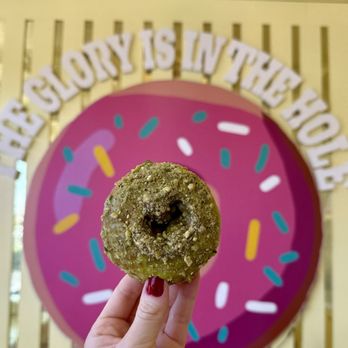 FRIENDLY DONUTS - Updated August 2024 - 2911 Photos & 1556 Reviews ...