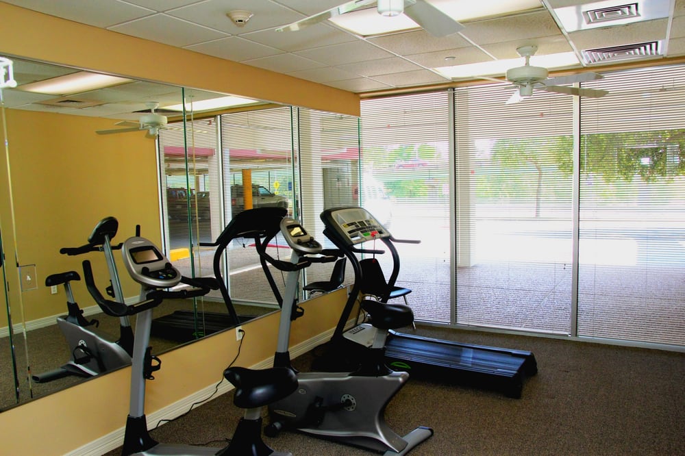 2100 MEMORIAL - Updated July 2025 - 13 Photos - 2100 Memorial Dr ...