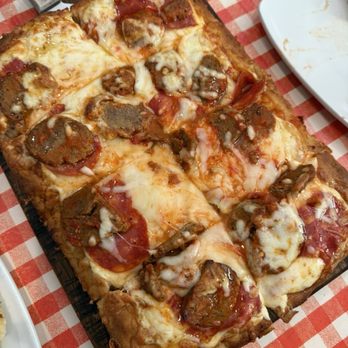 ELIO’S PIZZERIA - Updated December 2025 - 130 Photos & 101 Reviews ...