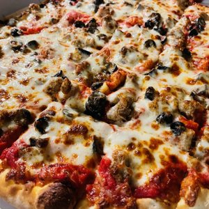 DOZELI PIZZERIA - Updated January 2025 - 11 Photos - 209 Joe Orr Rd ...