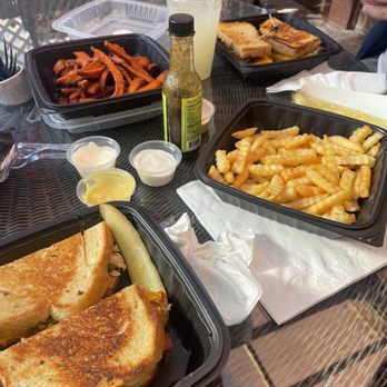 DUKES CAFE - Updated July 2024 - 107 Photos & 40 Reviews - 1149 N Gower ...