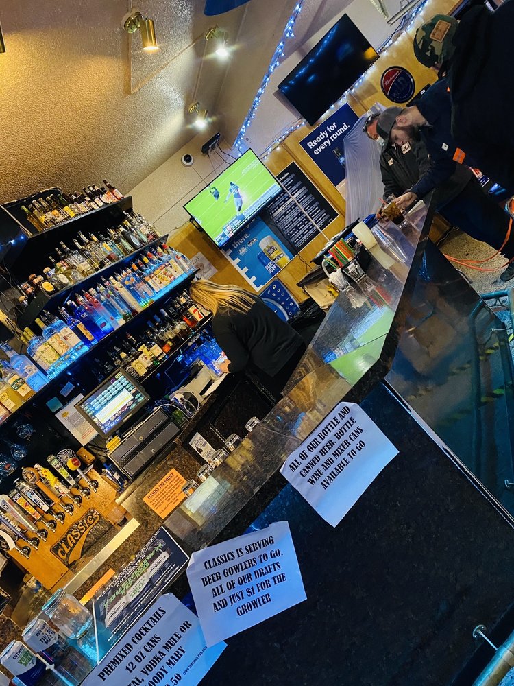 CLASSICS SPORTS BAR - 31 Photos & 57 Reviews - 2431 SE Maple Valley Hwy ...