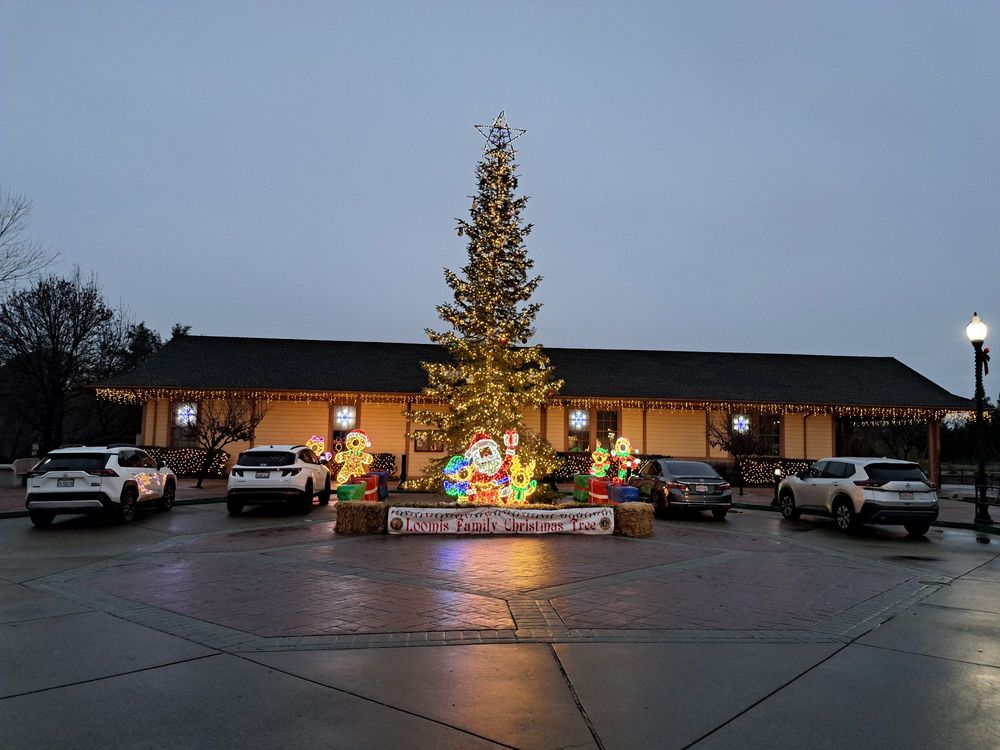 LOOMIS TRAIN DEPOT - Updated December 2025 - 20 Photos - 5775 Horseshoe ...