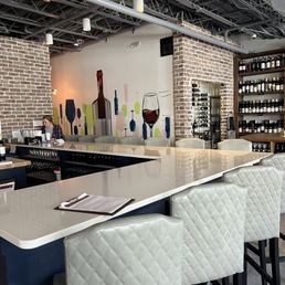 WINE TIME BLUFFTON - Updated July 2025 - 27 Photos & 18 Reviews - 6 ...