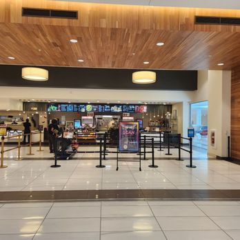 AMC DINE-IN SHOPS AT RIVERSIDE 9 - Updated April 2025 - 290 Photos ...