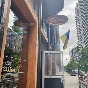 FIRST DRAFT - 300 Photos & 530 Reviews - American (Traditional) - 649 S ...