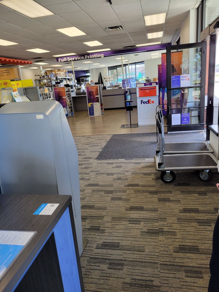 FEDEX OFFICE PRINT & SHIP CENTER - Updated August 2025 - 48 Reviews ...