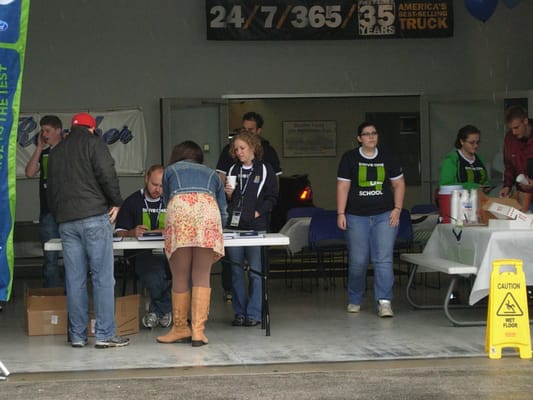 REUTHER FORD - Updated October 2025 - 26 Photos - 1325 McNutt St ...