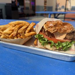 ACME BURGER - PETALUMA EAST - Updated August 2025 - 42 Photos & 35 ...
