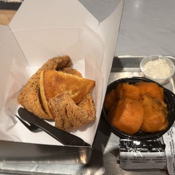 CORNBREAD BROOKLYN - Updated July 2024 - 397 Photos & 388 Reviews - 409 ...