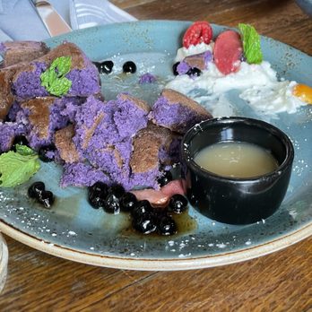 TRAVELER’S TABLE - Updated July 2024 - 5703 Photos & 1955 Reviews - 520 ...