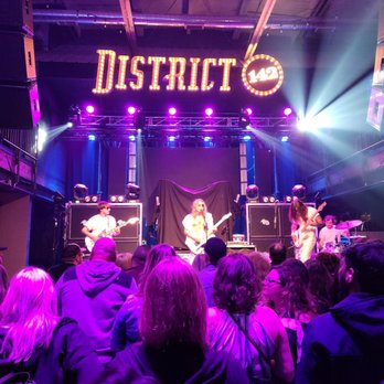 DISTRICT 142 - Updated December 2025 - 12 Reviews - 142 Maple Street ...