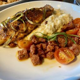 THE RIDLEY - Updated January 2026 - 176 Photos & 180 Reviews - 1106 W ...